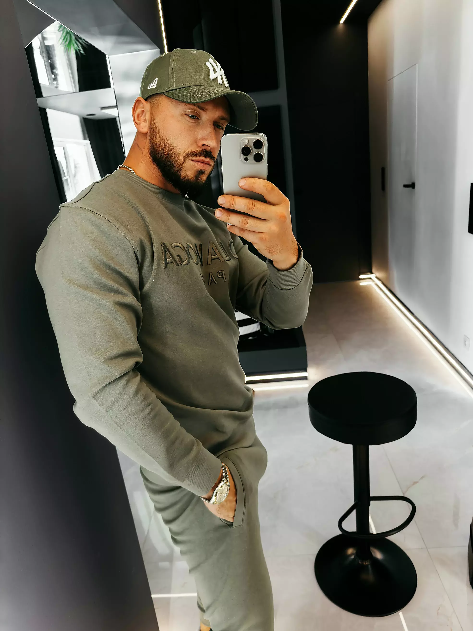 OLAVOGA Men NOURE tracksuit set - Khaki | XXL | OLAVOGA Online Official ...